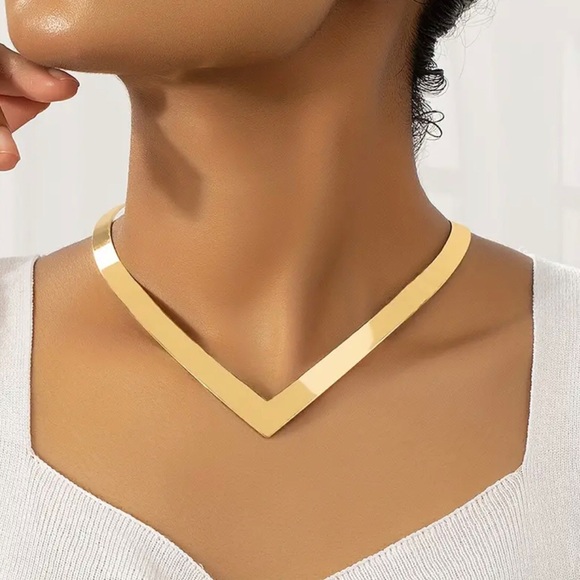 Jewelry | Minimalist Vshaper Choker | Poshmark